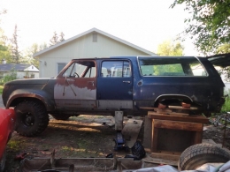 1985 Dodge W-Series Build by Goliath